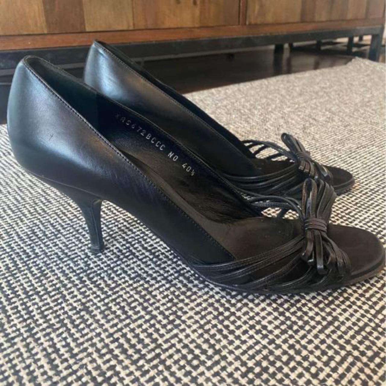 #Valentino Garavani Leather Pumps - Size 40 1/2 Cast... - Depop