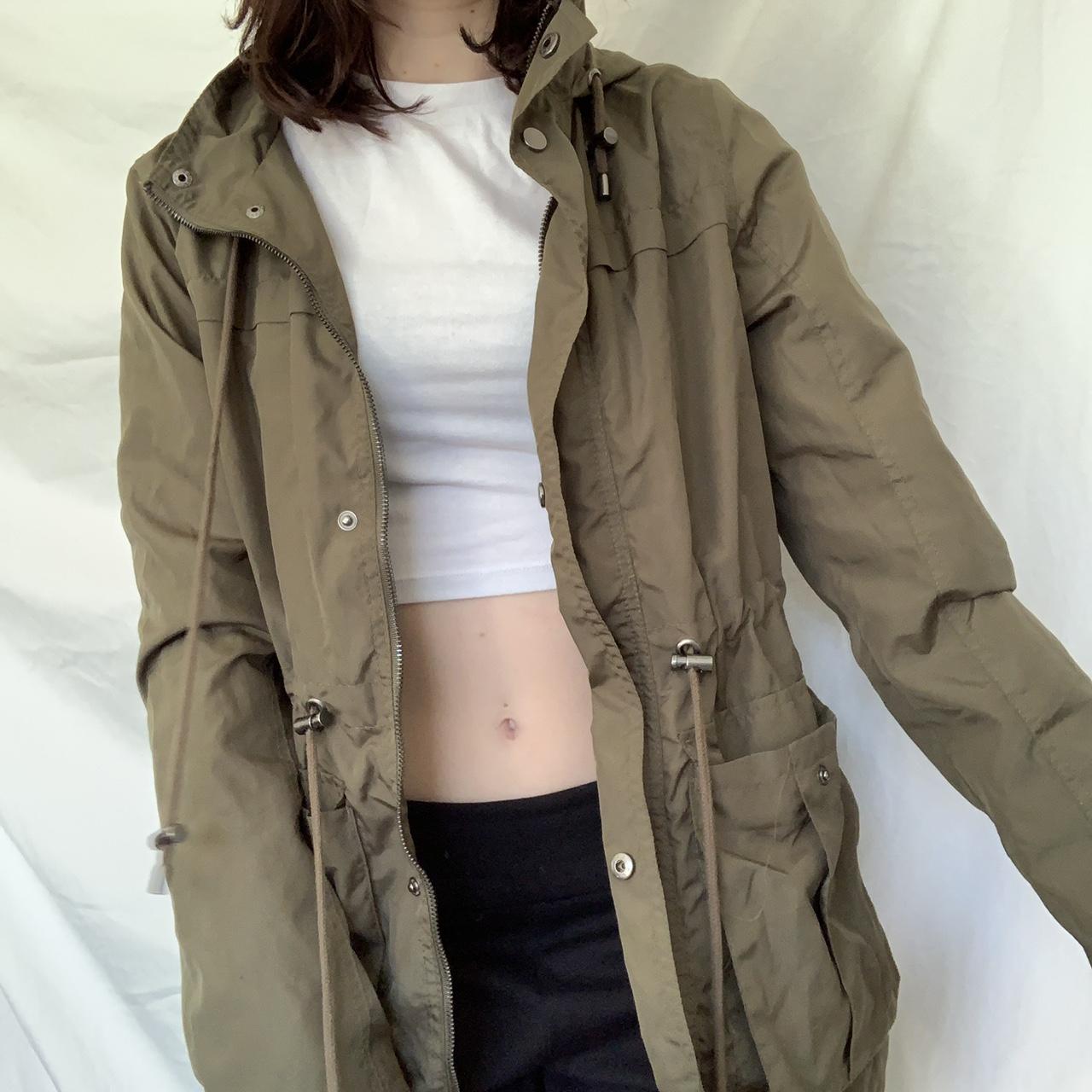 Army green windbreaker🍊 🍊Worn a couple times with no... - Depop