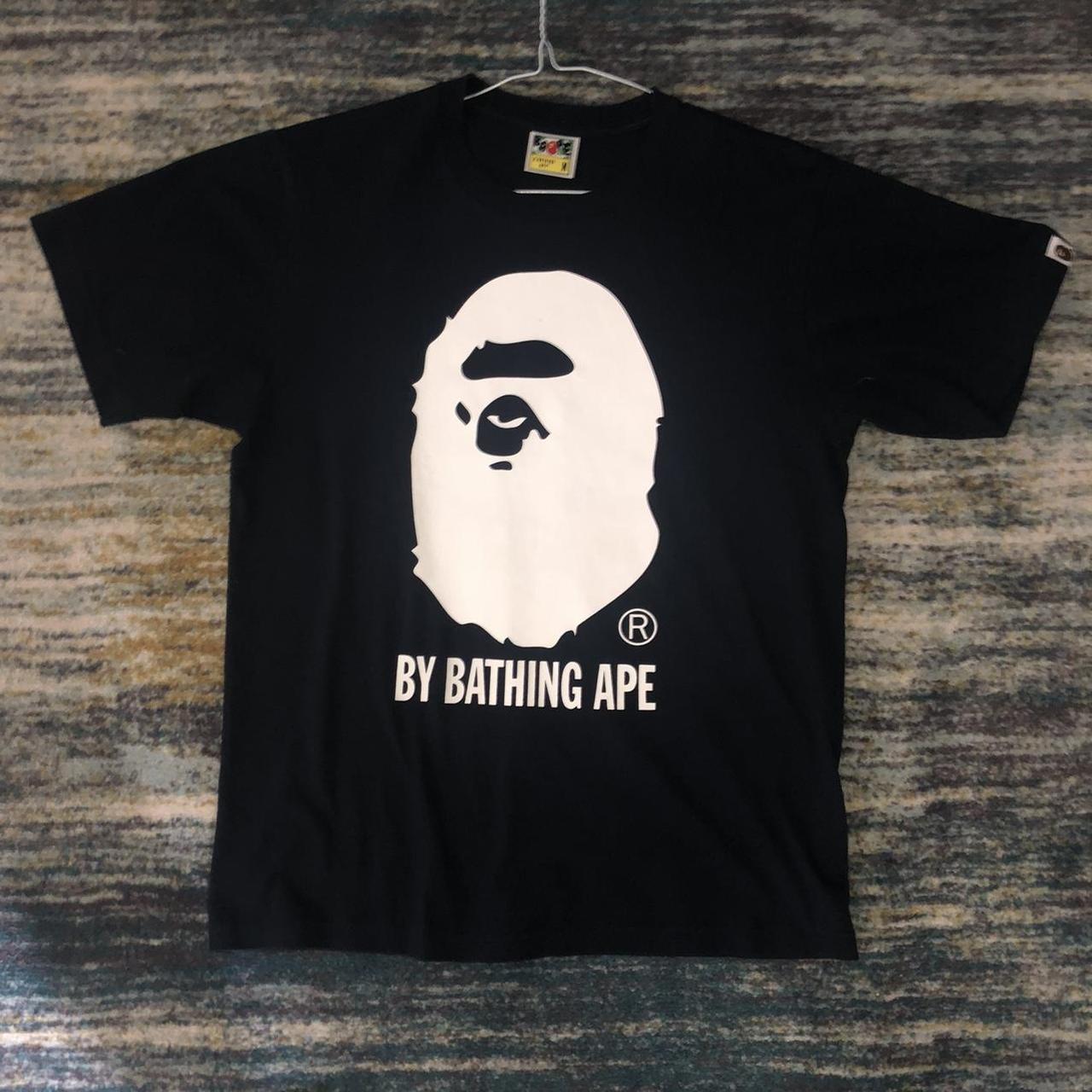 BAPE Men's T-shirt | Depop