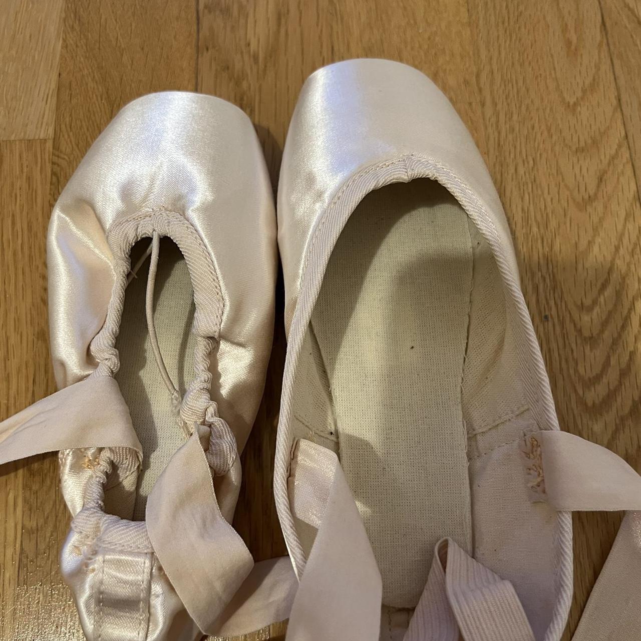 Russian pointe Worn once See last photo for size... - Depop