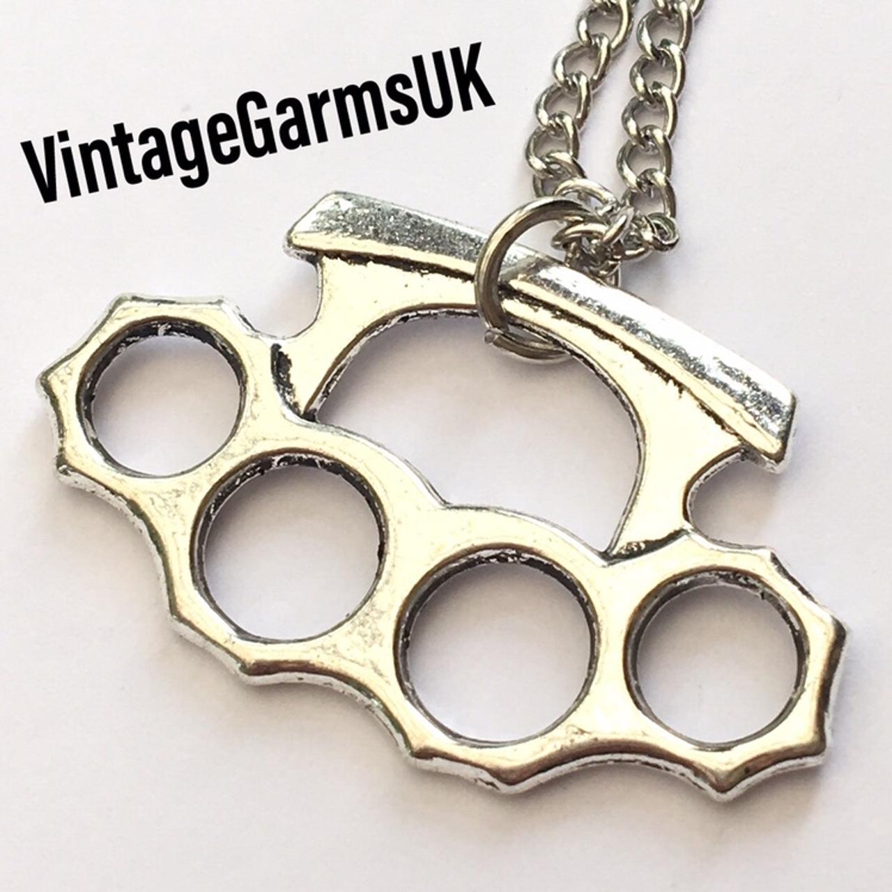🇬🇧 FREE UK POSTAGE 🇬🇧 Knuckle duster chain 10... - Depop