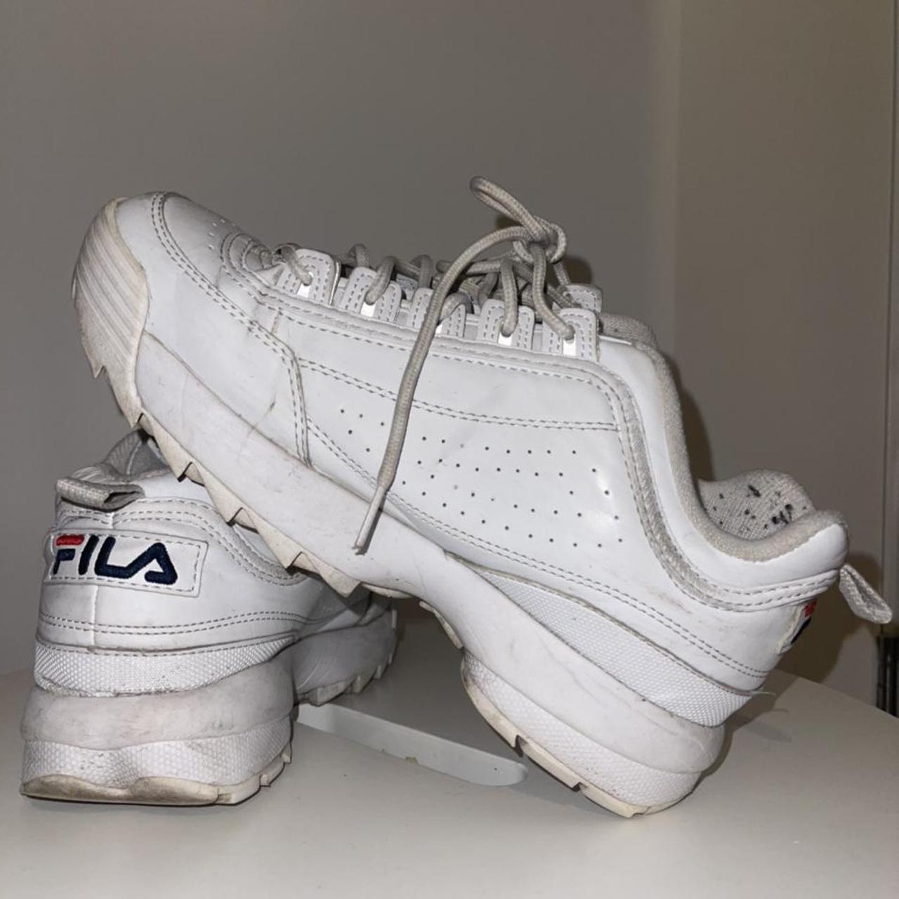 White platform Fila sneakers - Depop