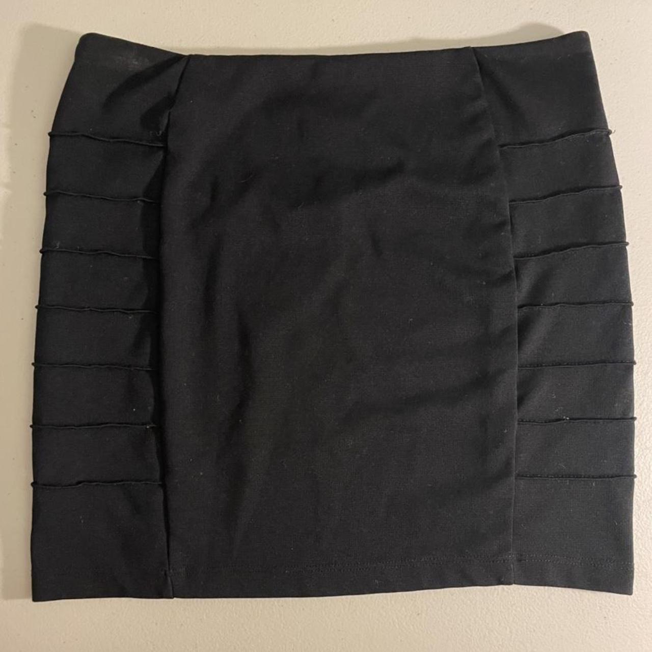 black mini skirt brand: XXI essentials tagged... - Depop