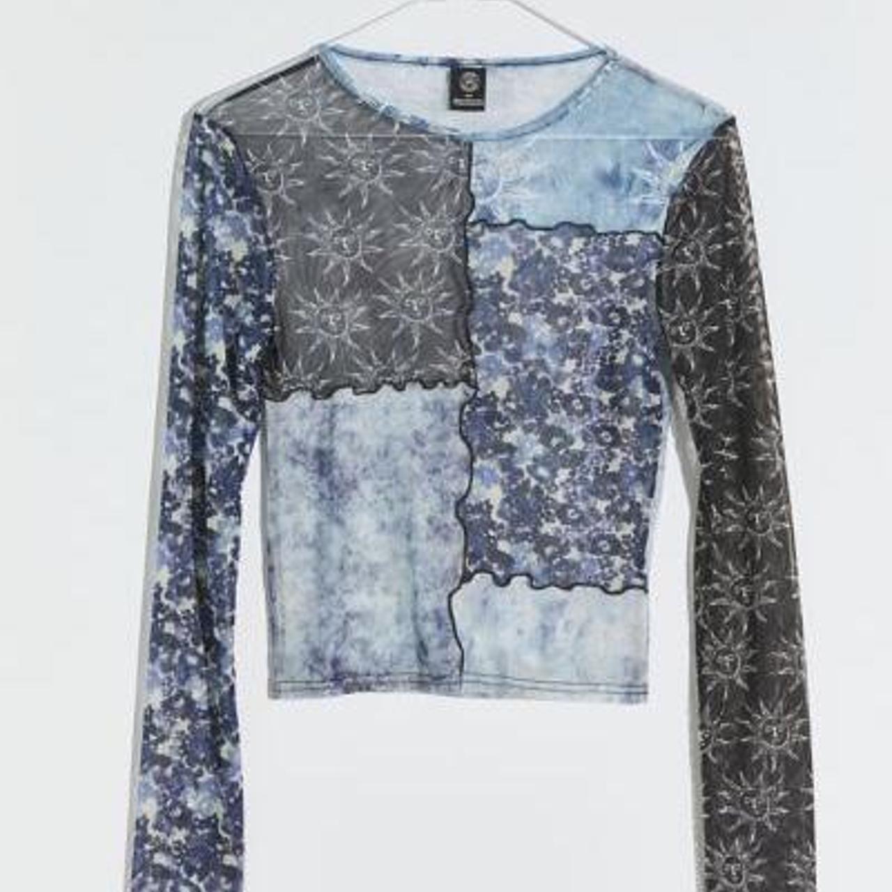 Urban Outfitters Women's Blue Crop-top | Depop