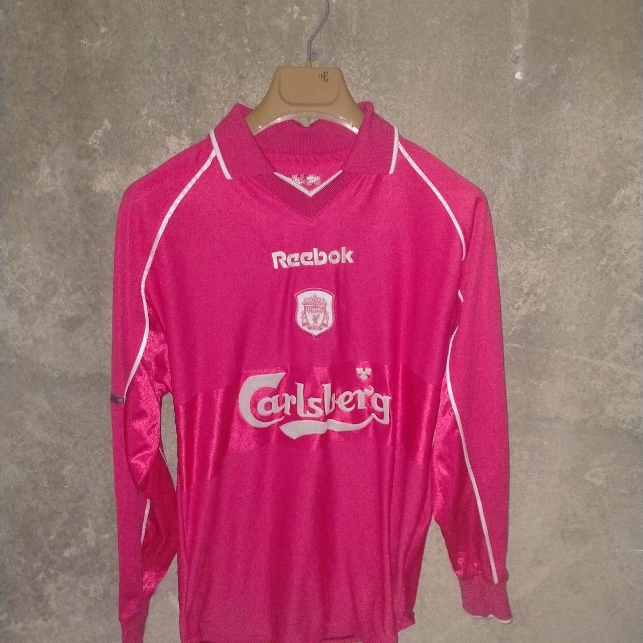 Liverpool 2000-02 home football shirt / jersey. XS... - Depop