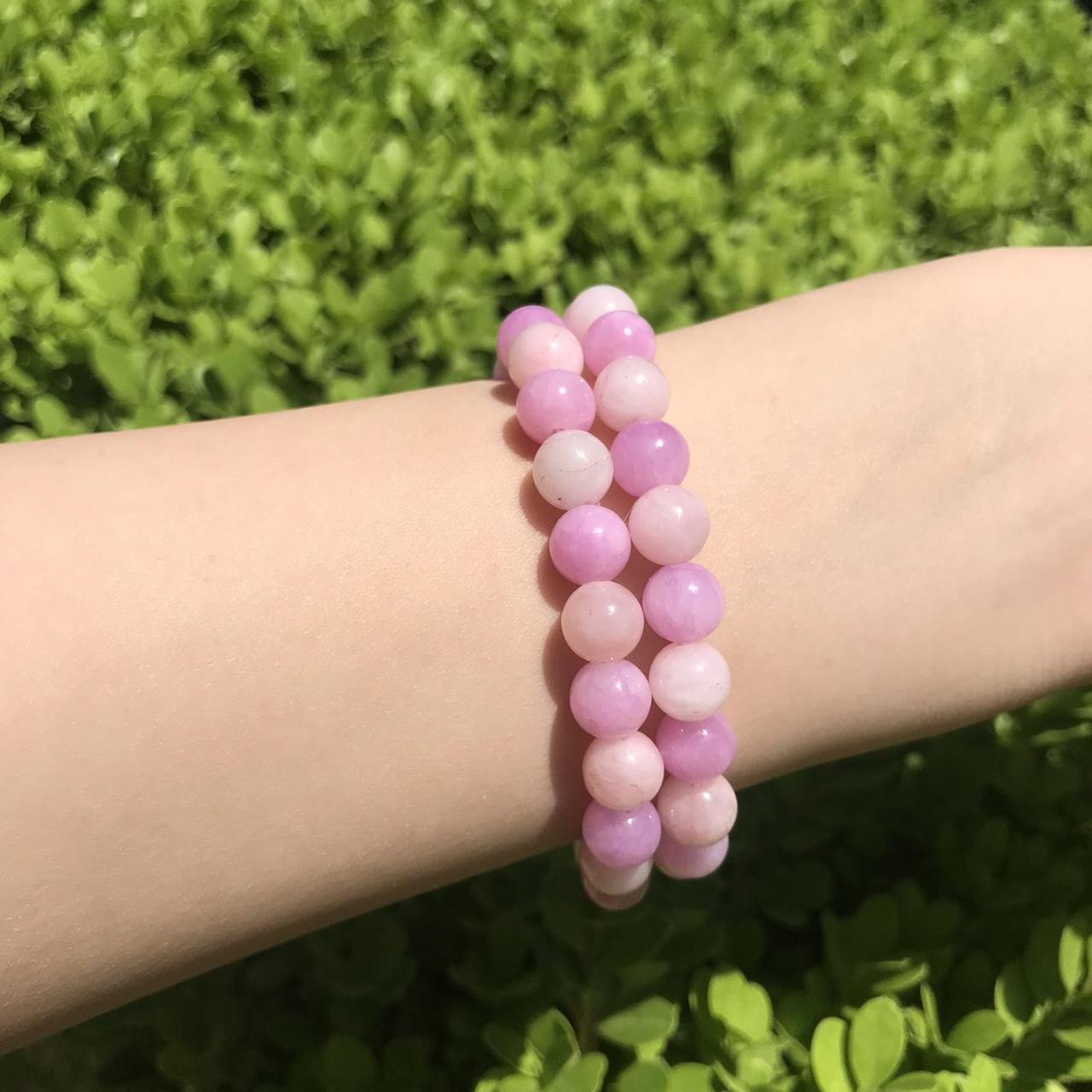 beautiful rose quartz & kunzite mixed stone... - Depop