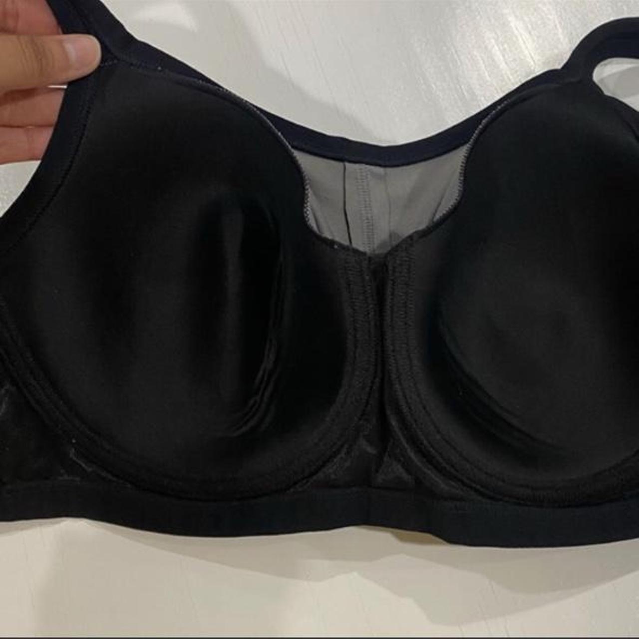 32DD Natori Yogi Contour Bra -Full Coverage cups... - Depop