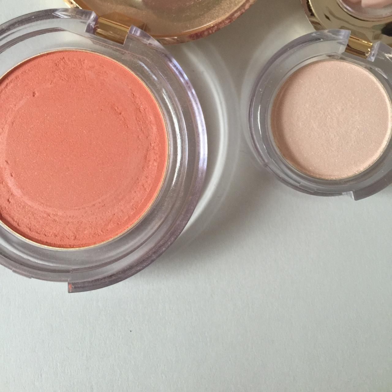 Liz Lisa blush and eyeshadow authentic only swatched... - Depop