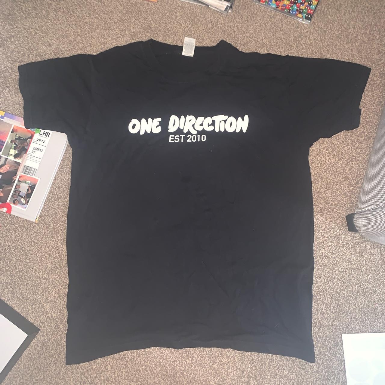 One direction box set Includes- photo book with... - Depop