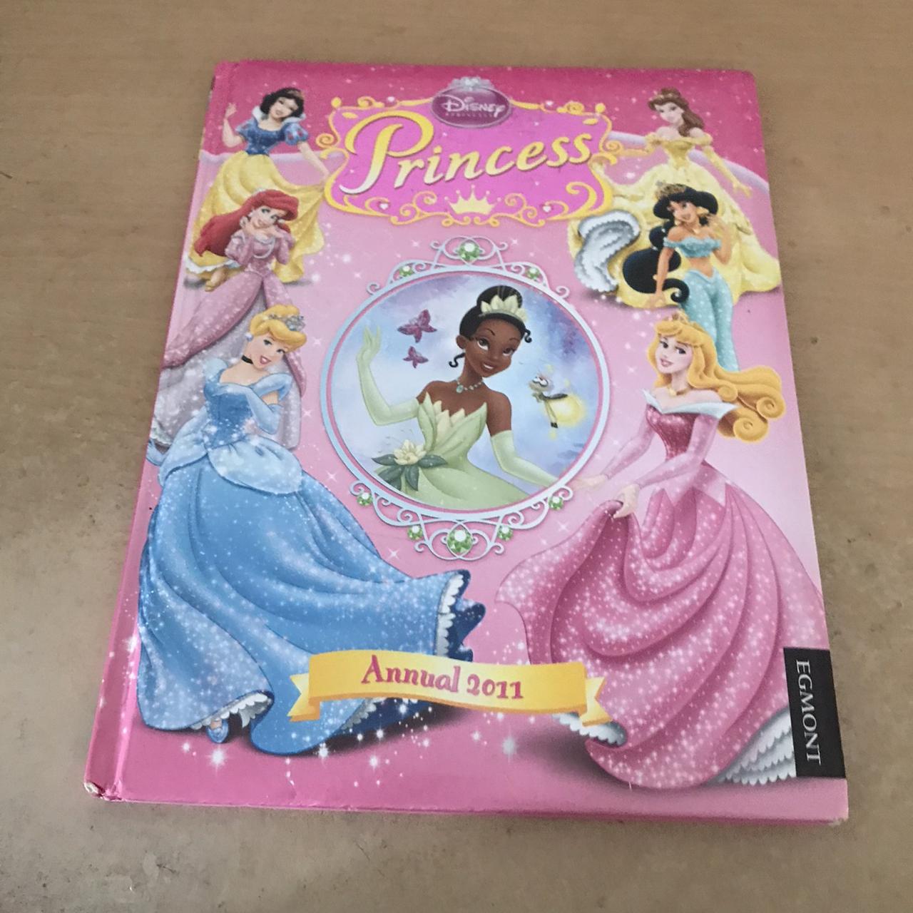 Disney princesses annual 2011 - Depop
