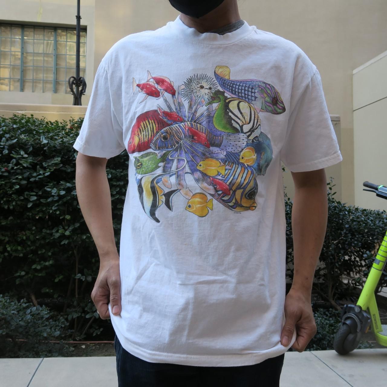 VINTAGE 90's Human I-Tees School Of Endangered Fish... - Depop