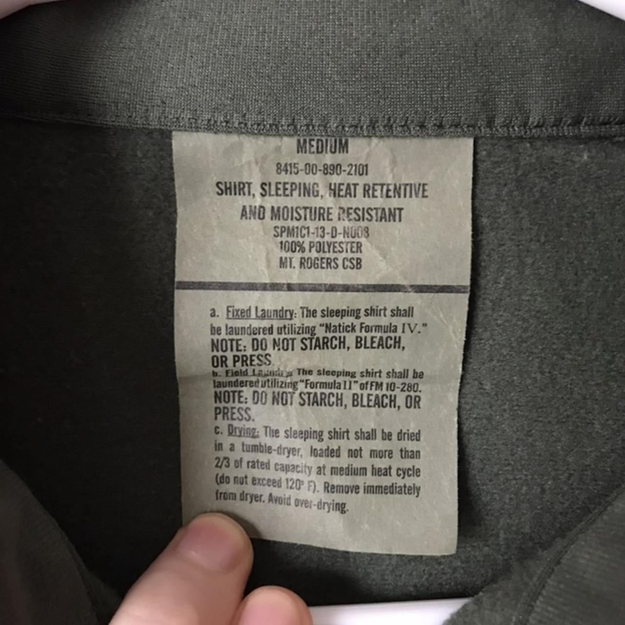 US Army Sleeping Shirt or pullover fleece half... - Depop