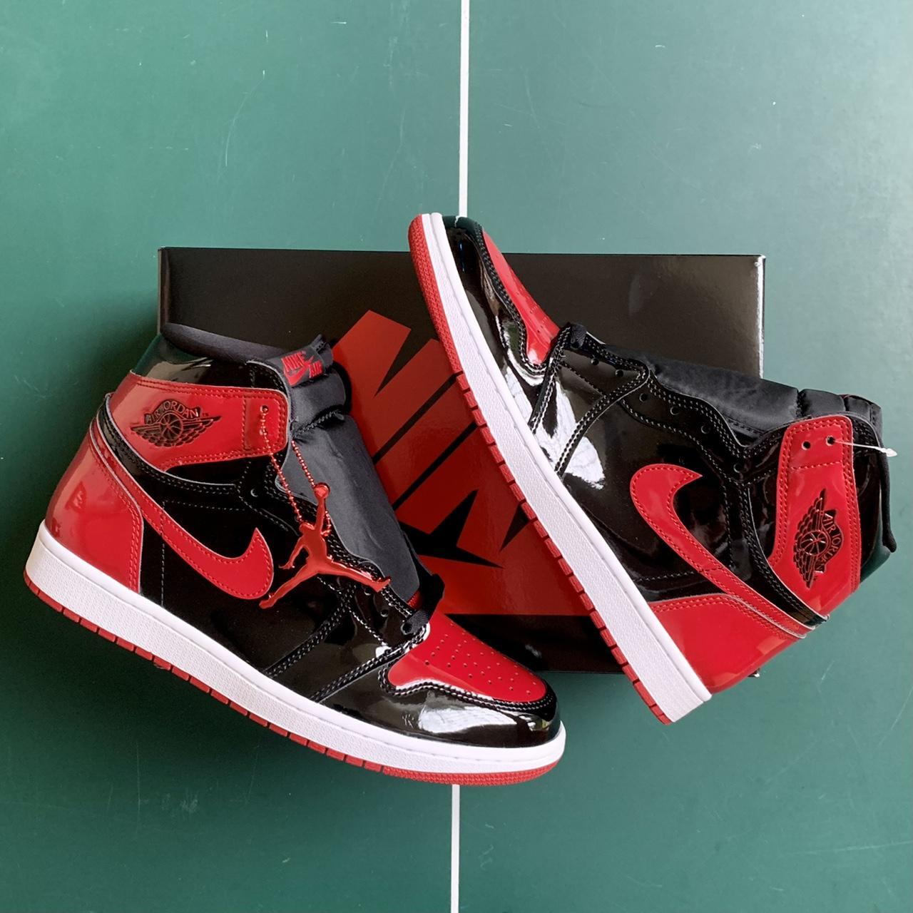 Jordan Men's Black and Red Trainers | Depop