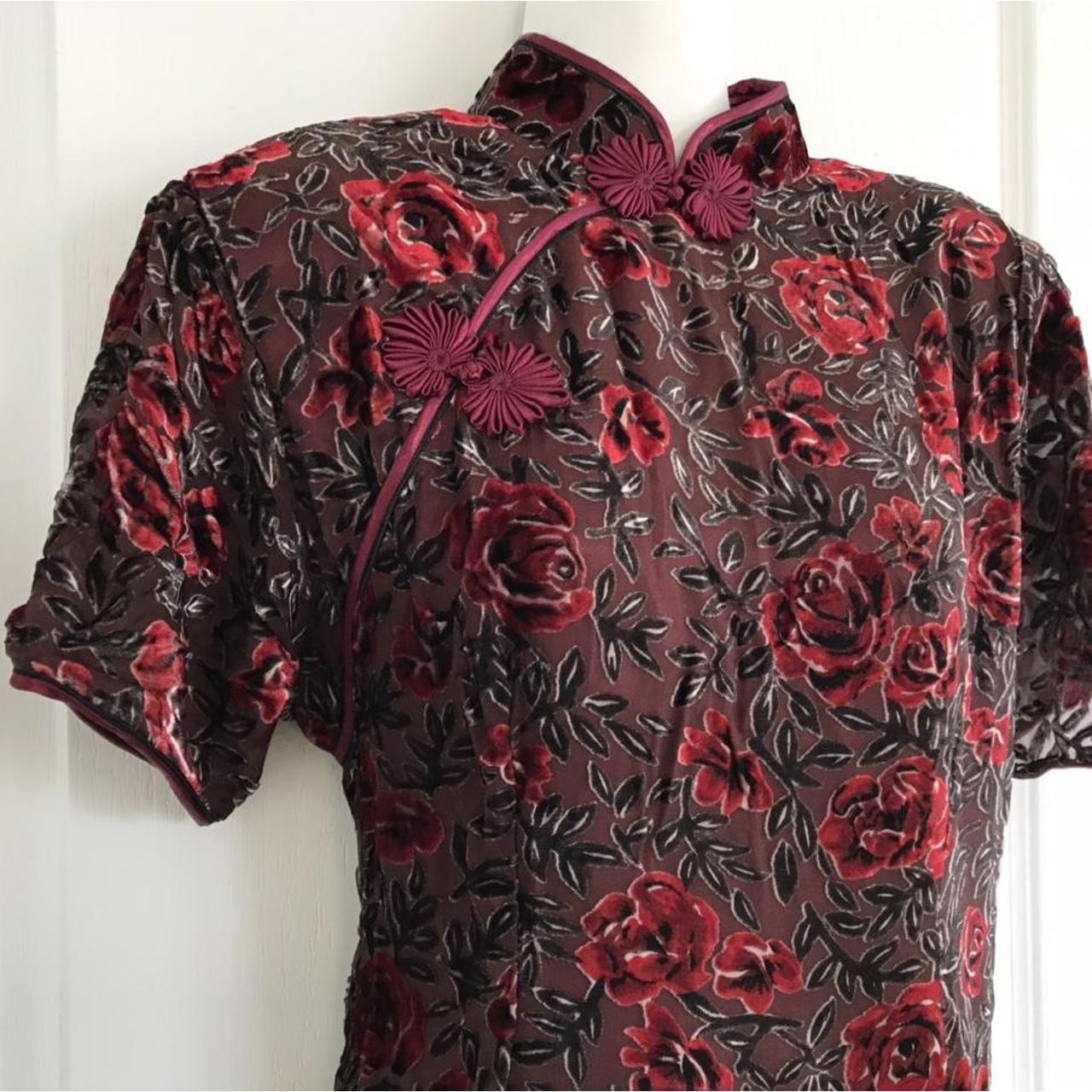 Burnout velvet dress in a pretty rose pattern. ... - Depop