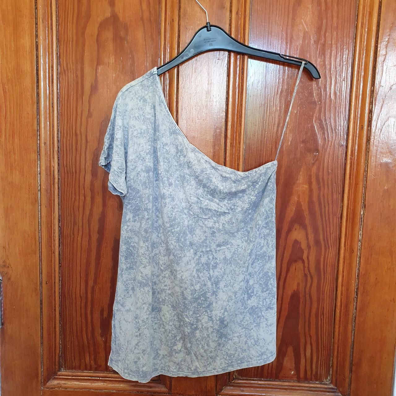 American Eagle Outfitters Women's T-shirt | Depop