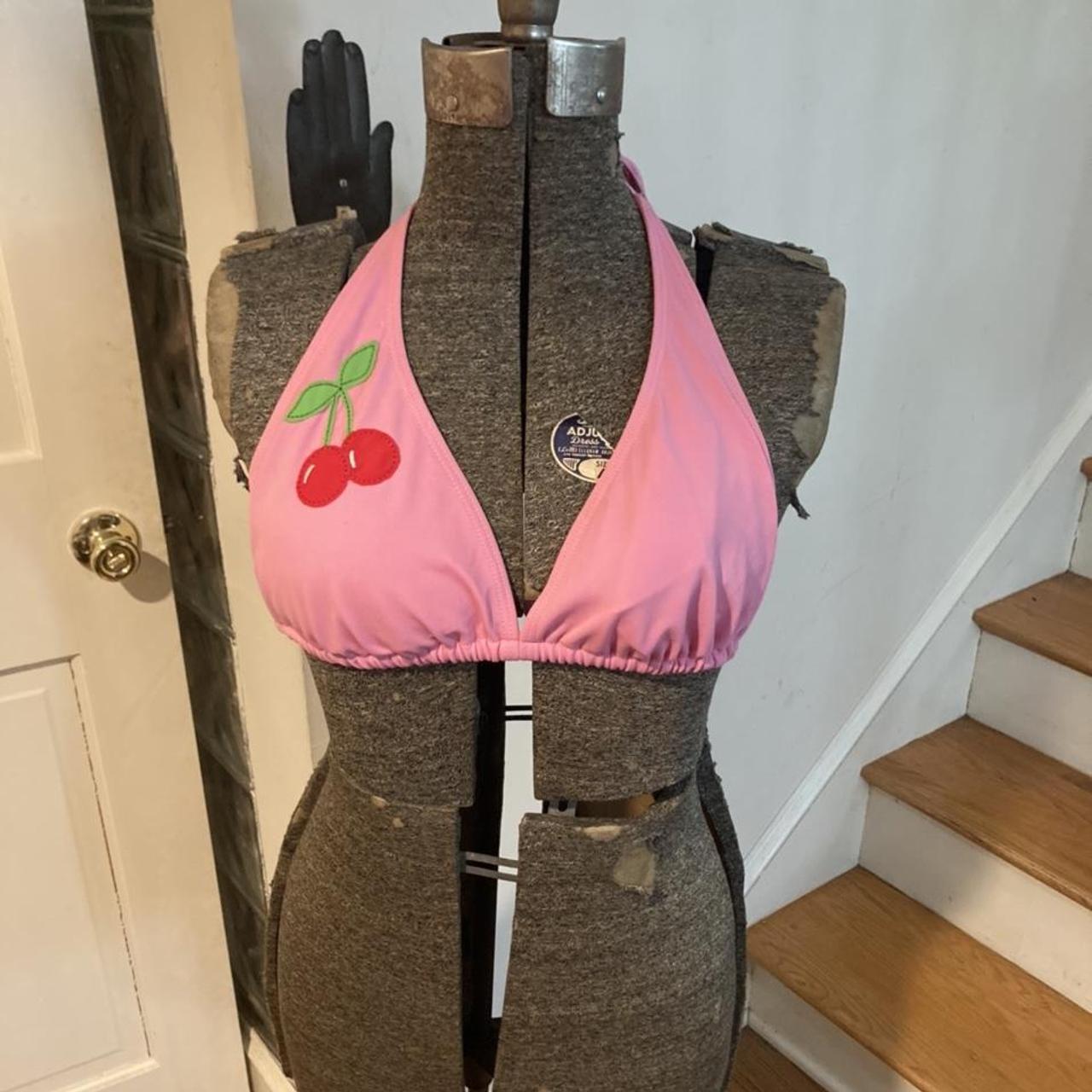 🌸free Shipping🌸 Super Cute Pink Bikini Top With A Depop