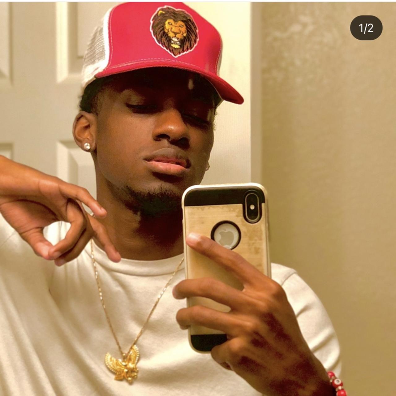 Gold Star Trucker Hat - Depop