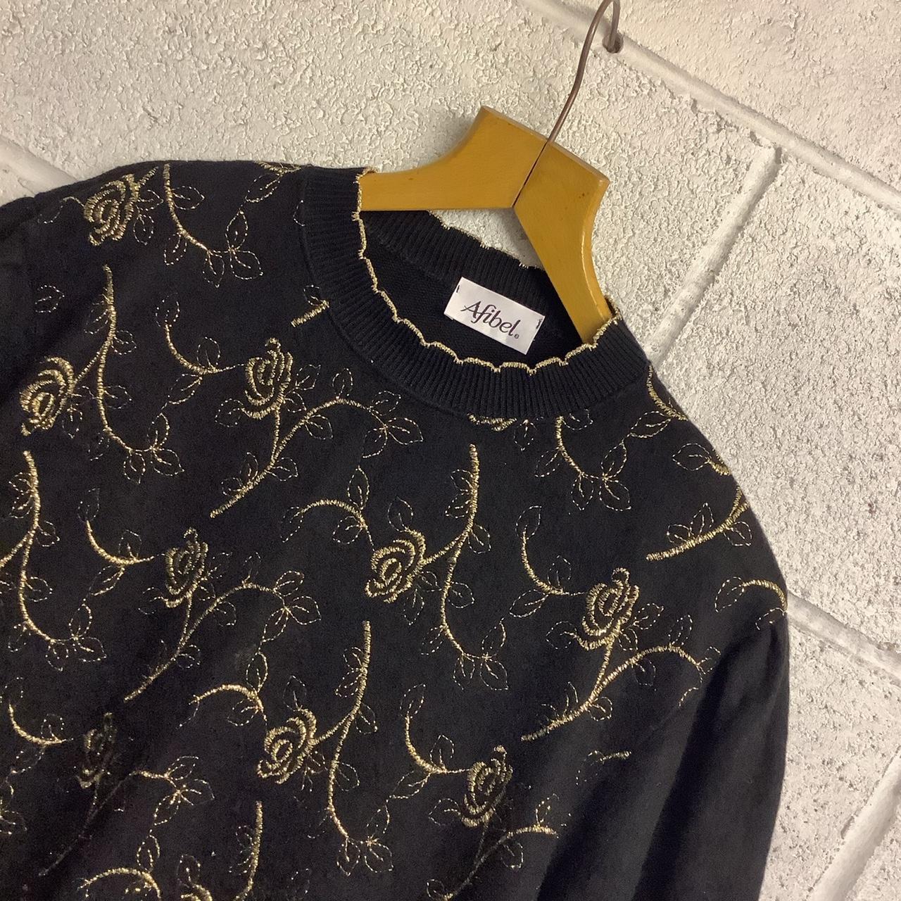 Vintage black jumper Label states size 22 however... - Depop