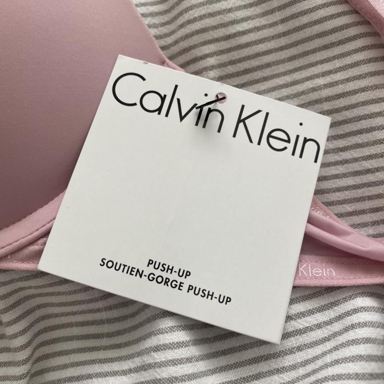 Calvin Klein Women's Pink Bra | Depop