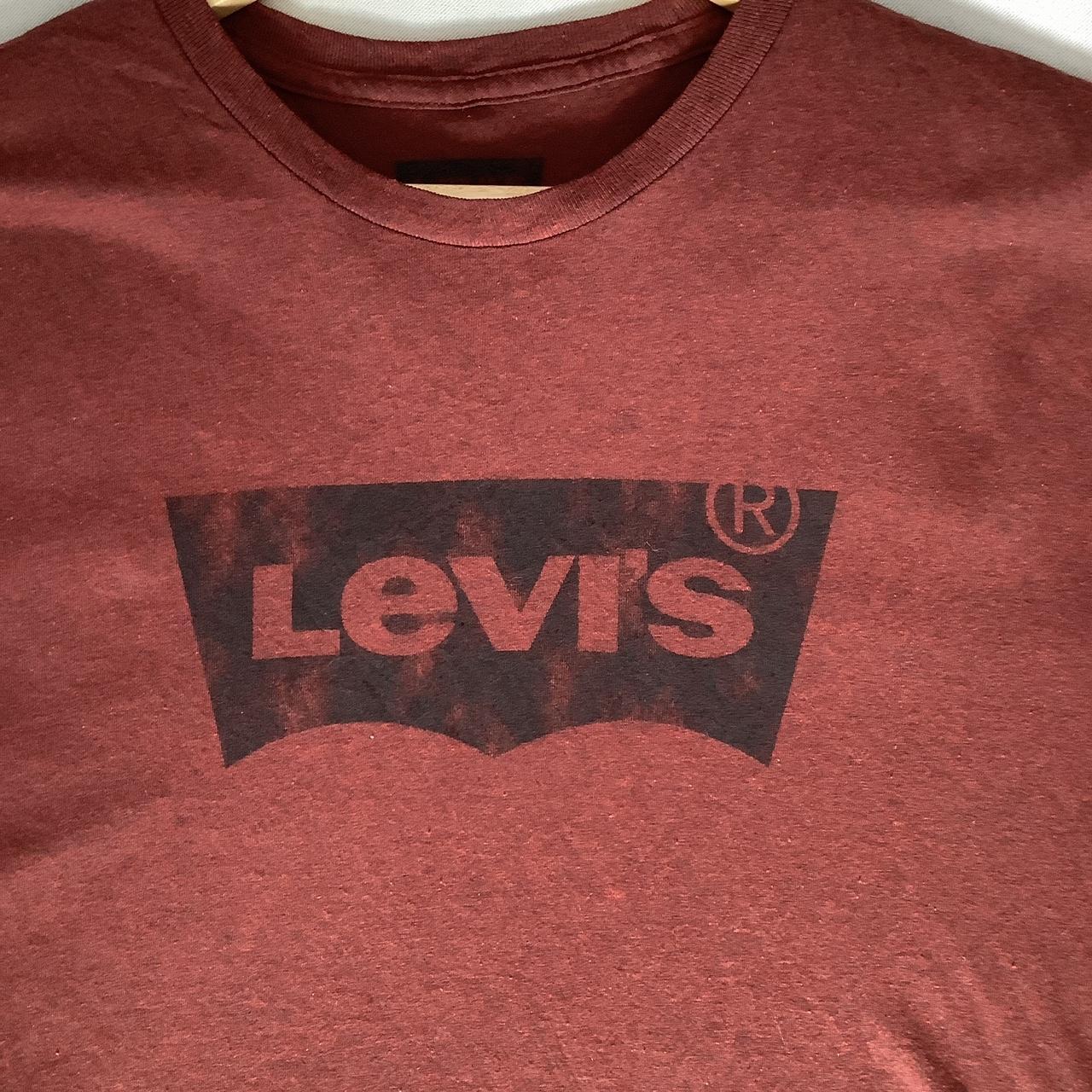 Vintage 90’s LEVI’s T-shirt in rust marl texture... - Depop