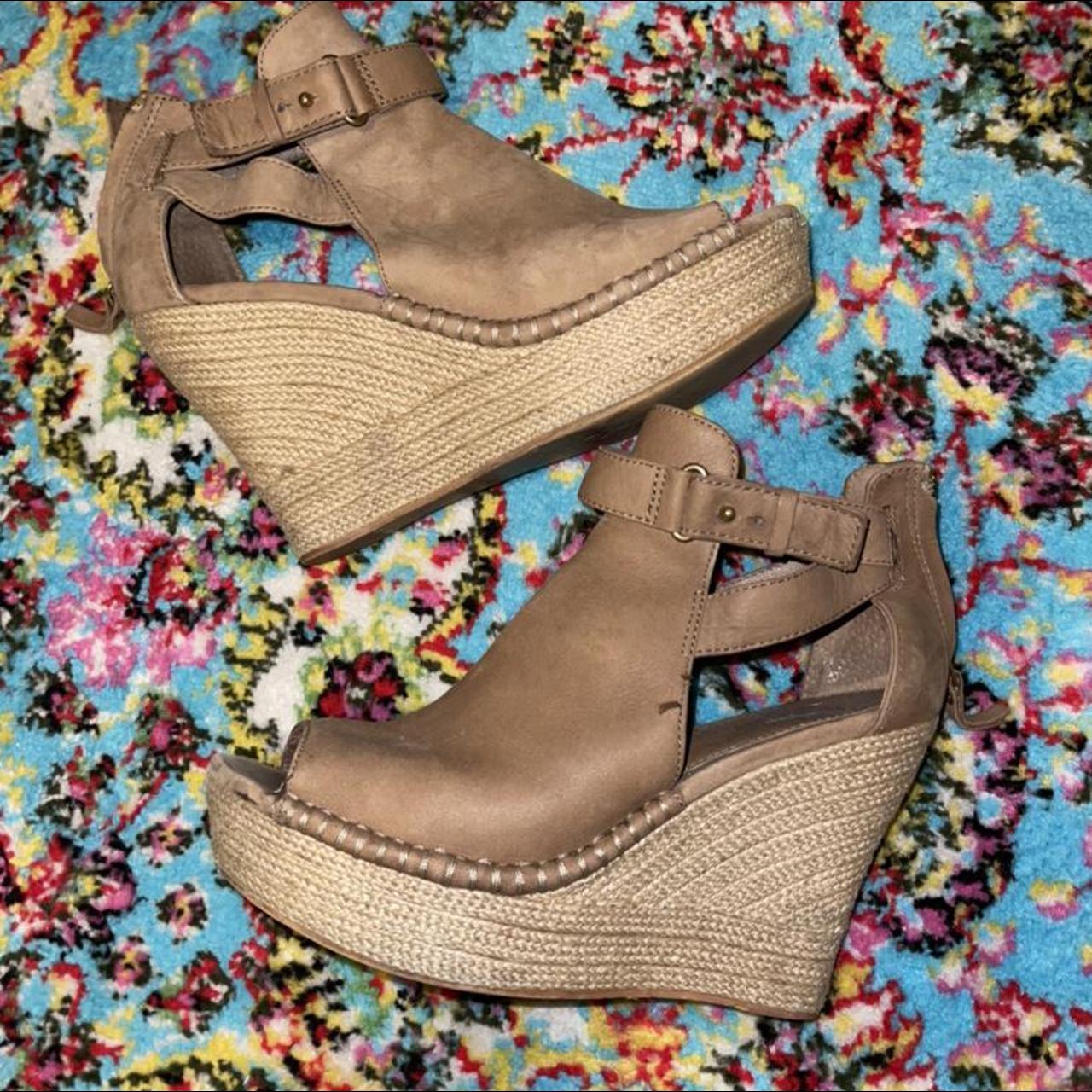 UGG sandal suede wedges with back zipper for easy on... - Depop