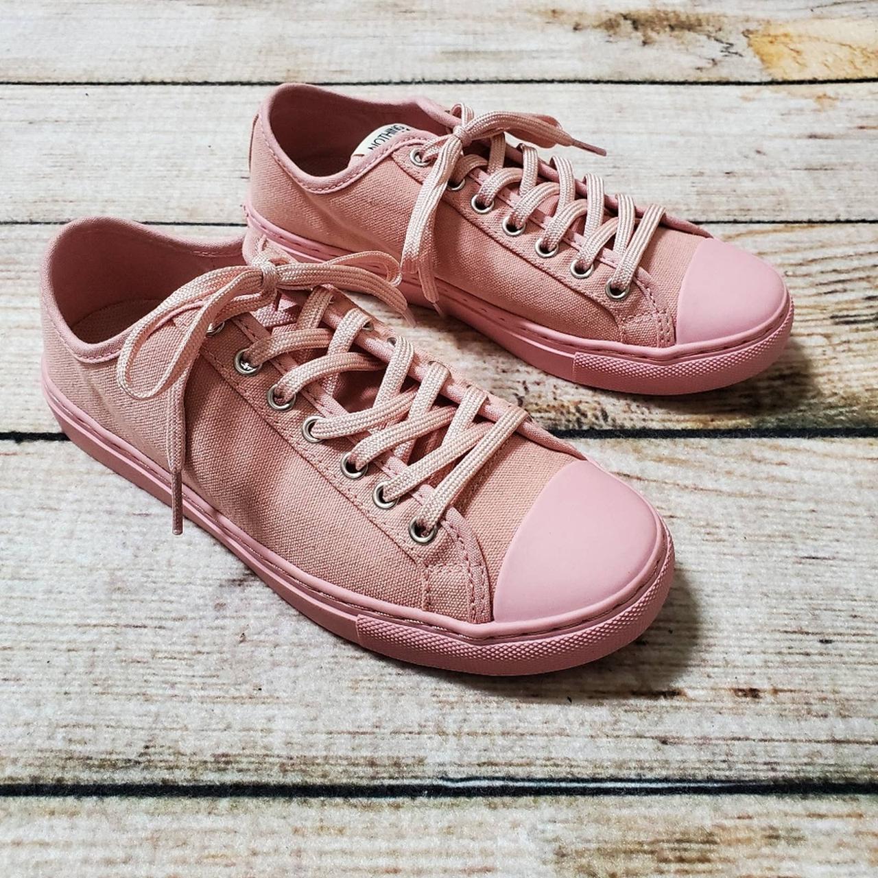 Converse Women's Pink Trainers | Depop