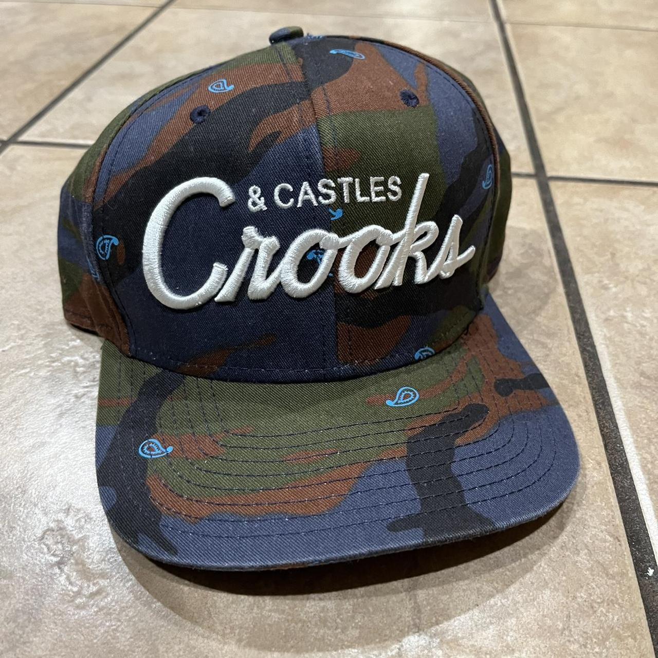 Crooks & Castles Men's Green and Black Hat | Depop