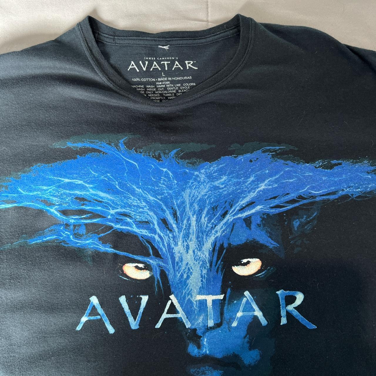 James Cameron’s Avatar movie shirt from 2009. Tagged... - Depop