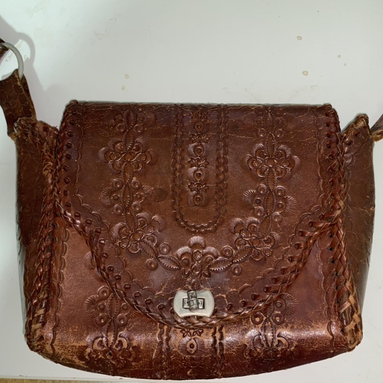 Unique vintage leather Side bag - Depop