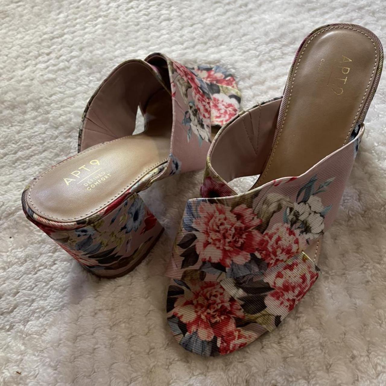 Apt. 9 Women's Pink Courts | Depop