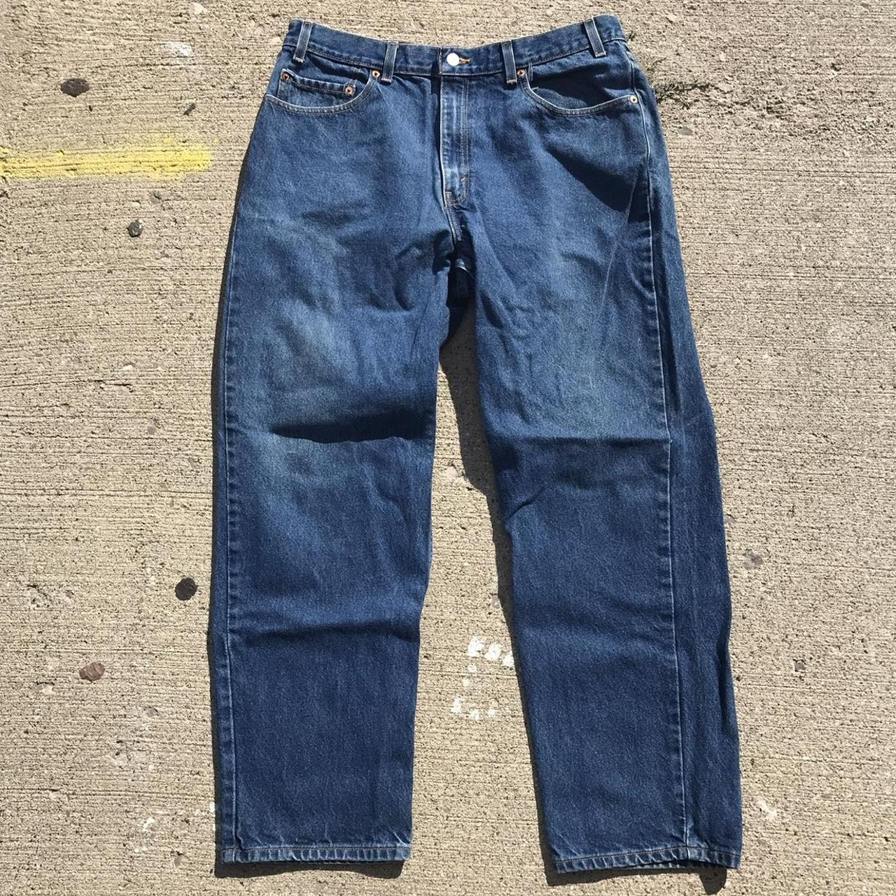 36" x 30" 550 relaxed fit levi's jeans waist :... - Depop