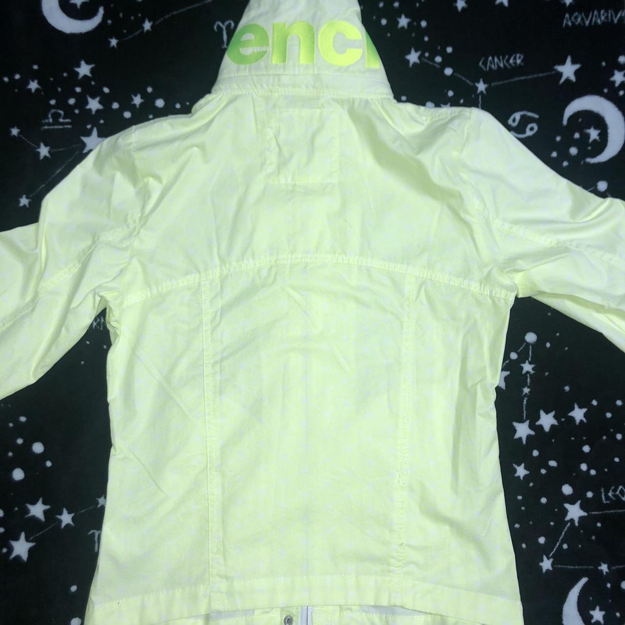 Bench BBQ windbreaker jacket - women’s medium White... - Depop
