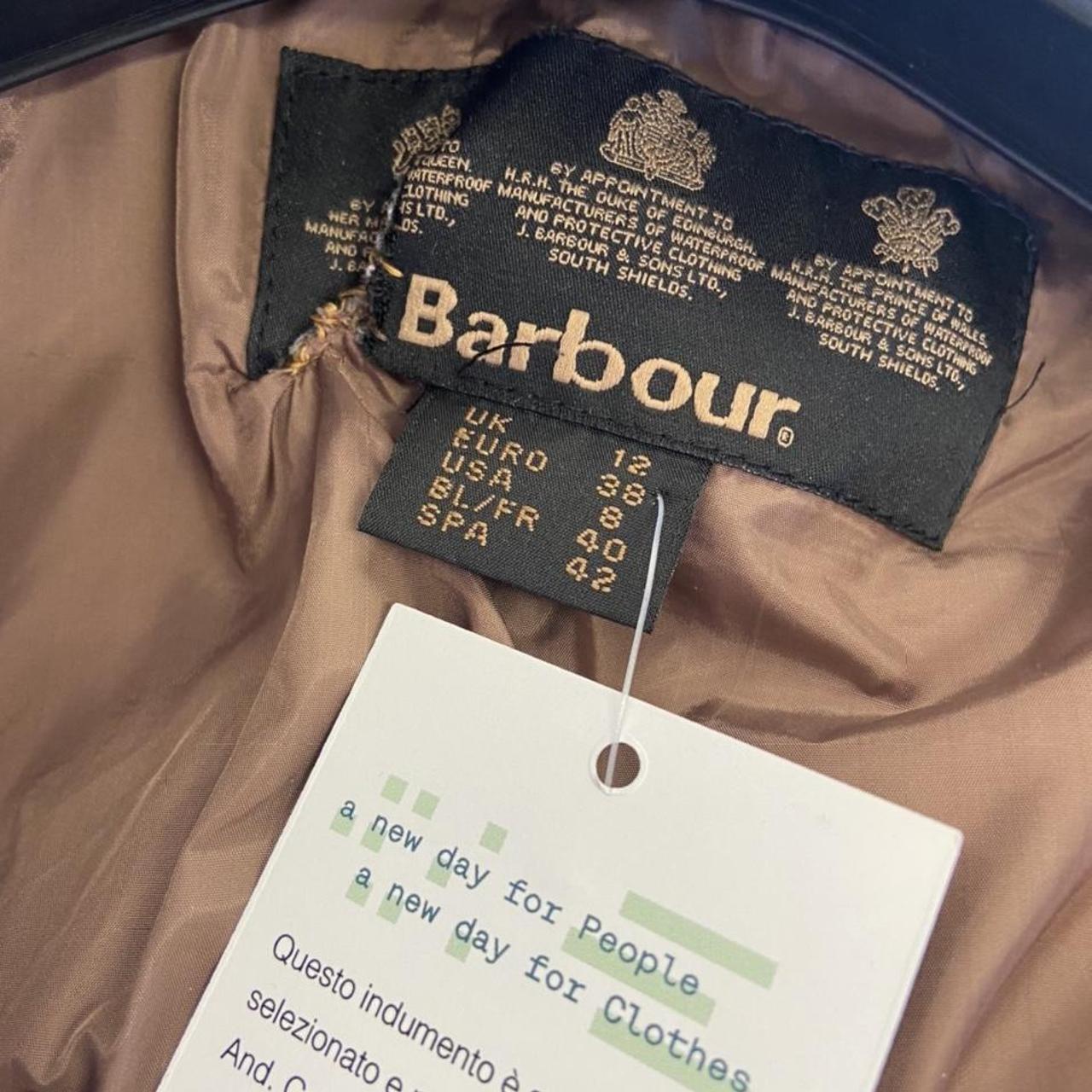 Giacca trapuntata beige marca Barbour. Tasche... - Depop