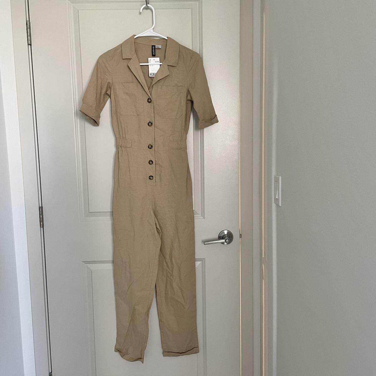 H&M Jumper DIVIDED Adorable jumper, never worn.... - Depop