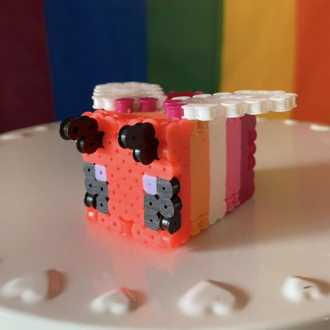 LGBTQ+ Flag Minecraft Bee! Lesbian flag... - Depop