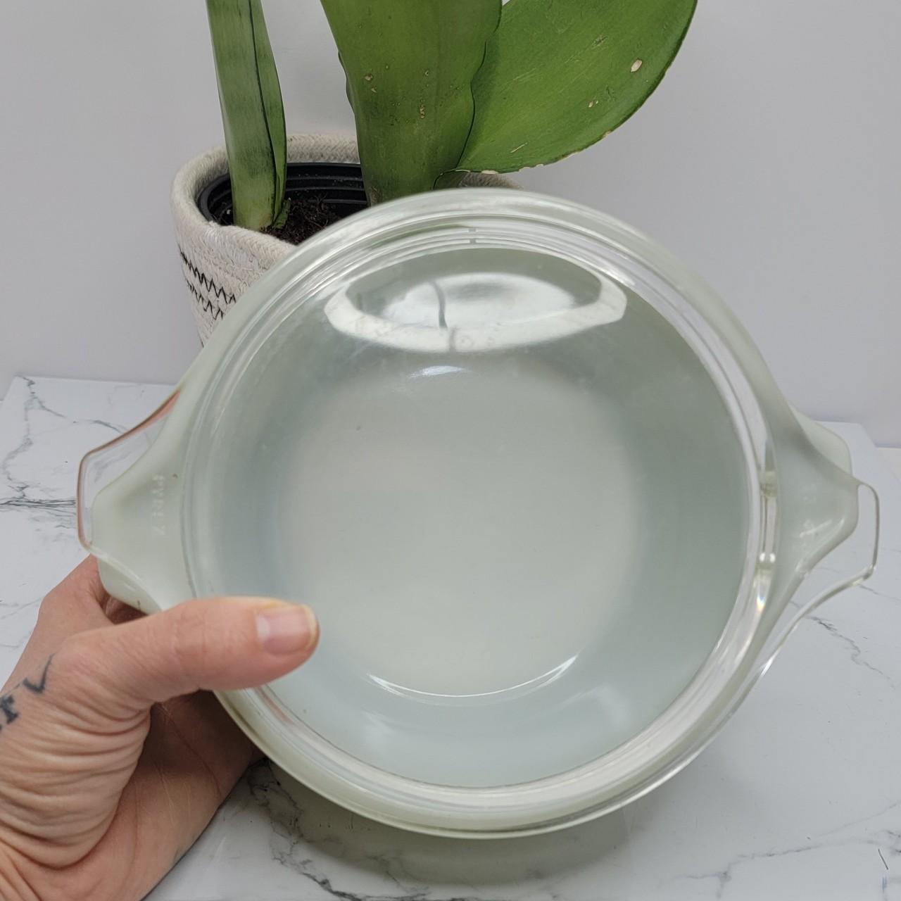 VTG Pyrex | 470-C Verde Green round casserole dish... - Depop