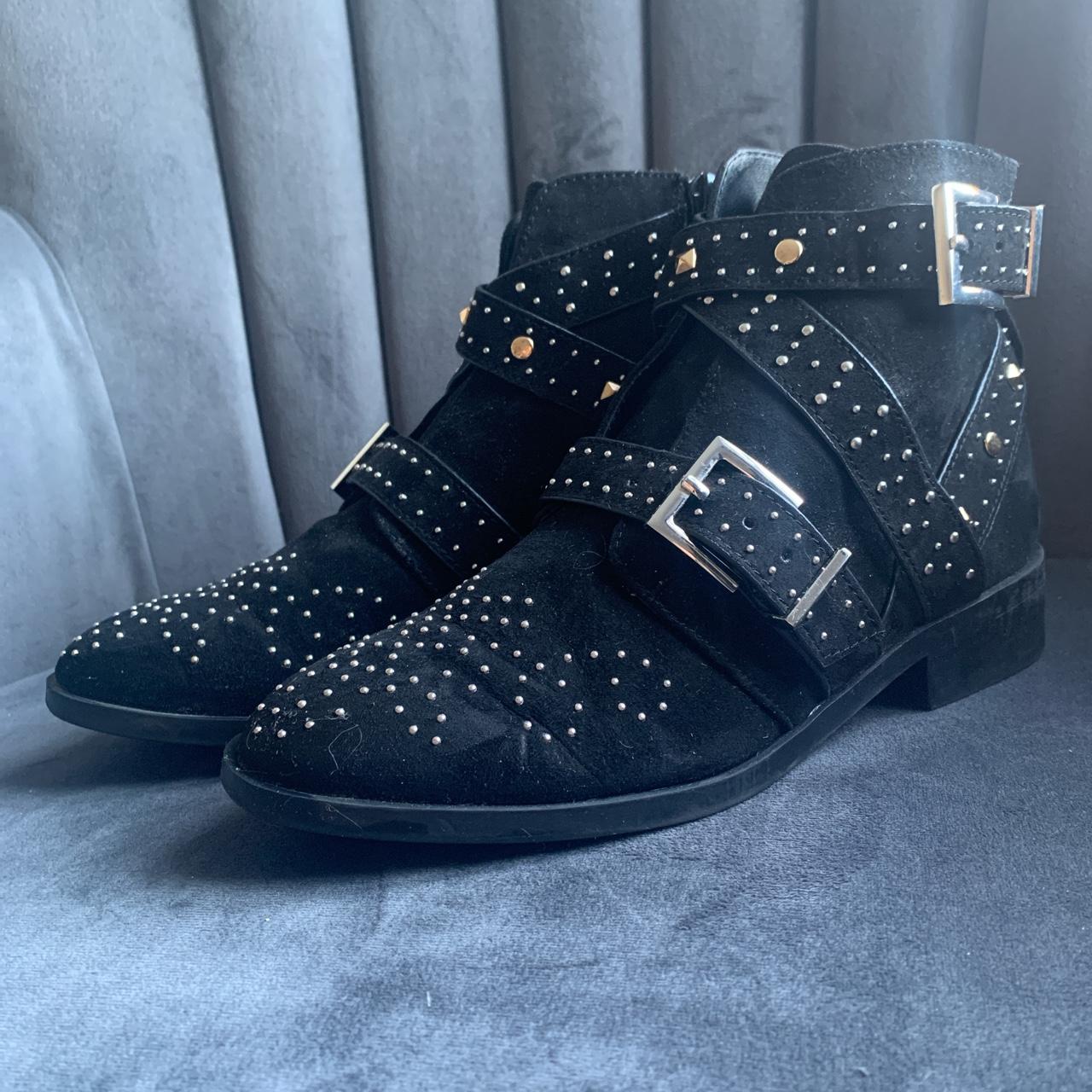 River Island Women's Boots | Depop