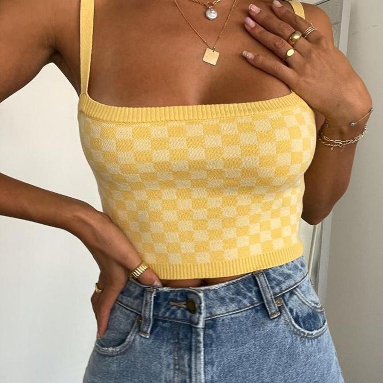 Suki Checkered Crop Top yellow knitted Size... - Depop