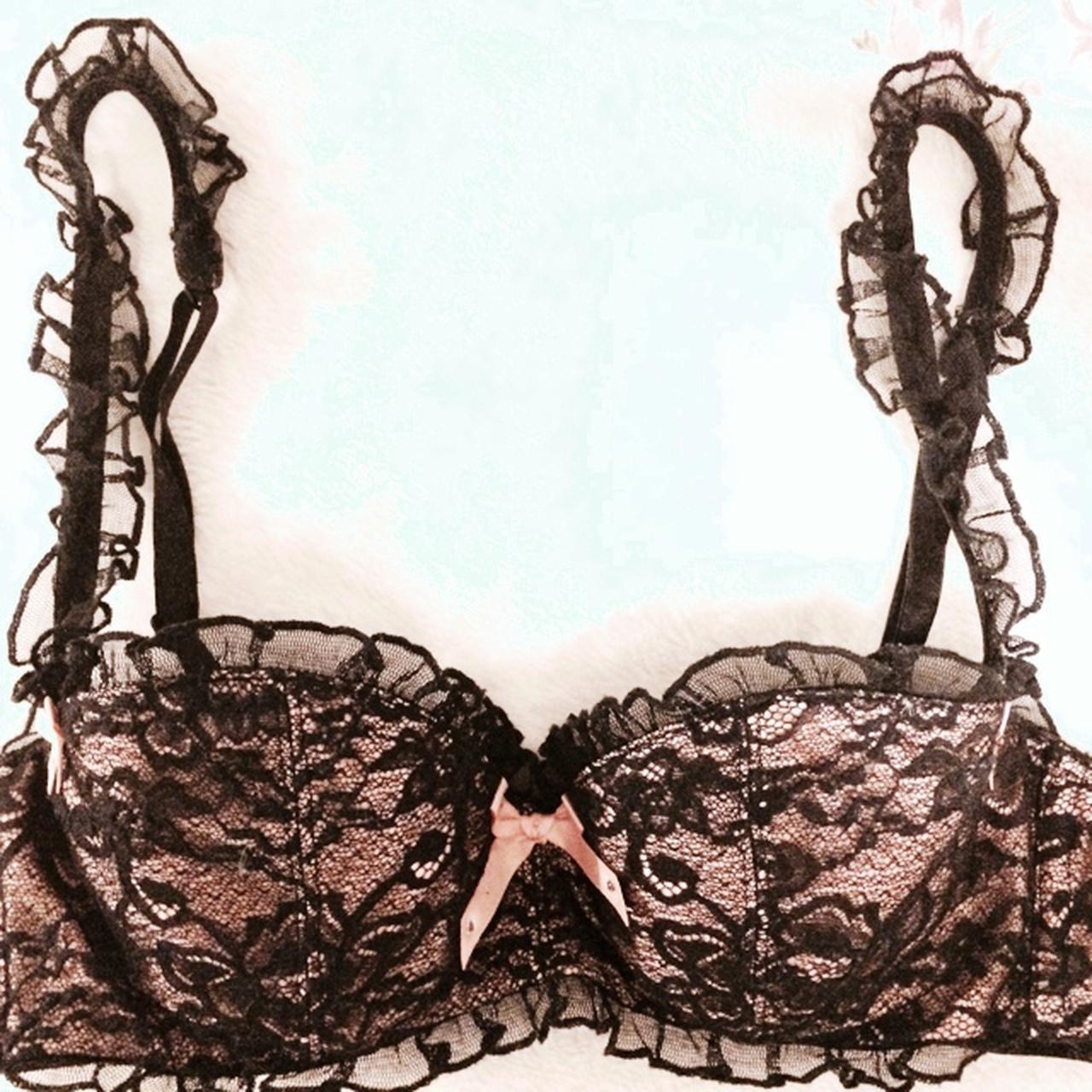 La Senza Bra 32b Black Lace Worn once - wrong size... - Depop
