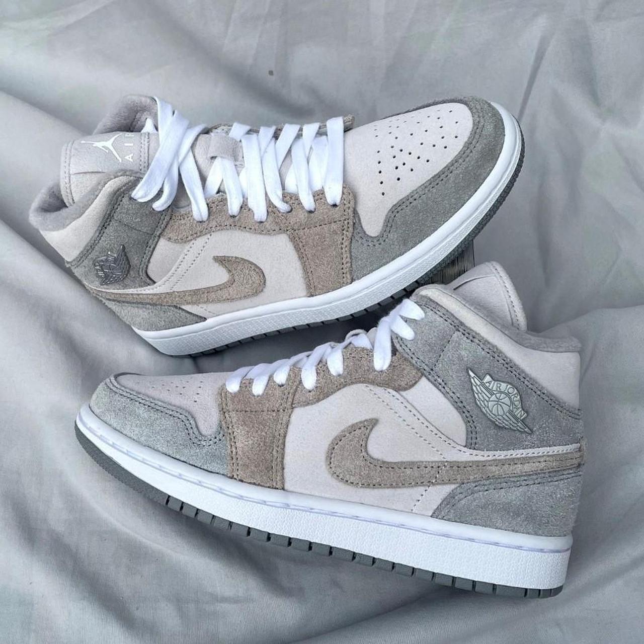 AIR JORDAN 1 MID SE PARTICLE GREY **fuzzy soft... - Depop