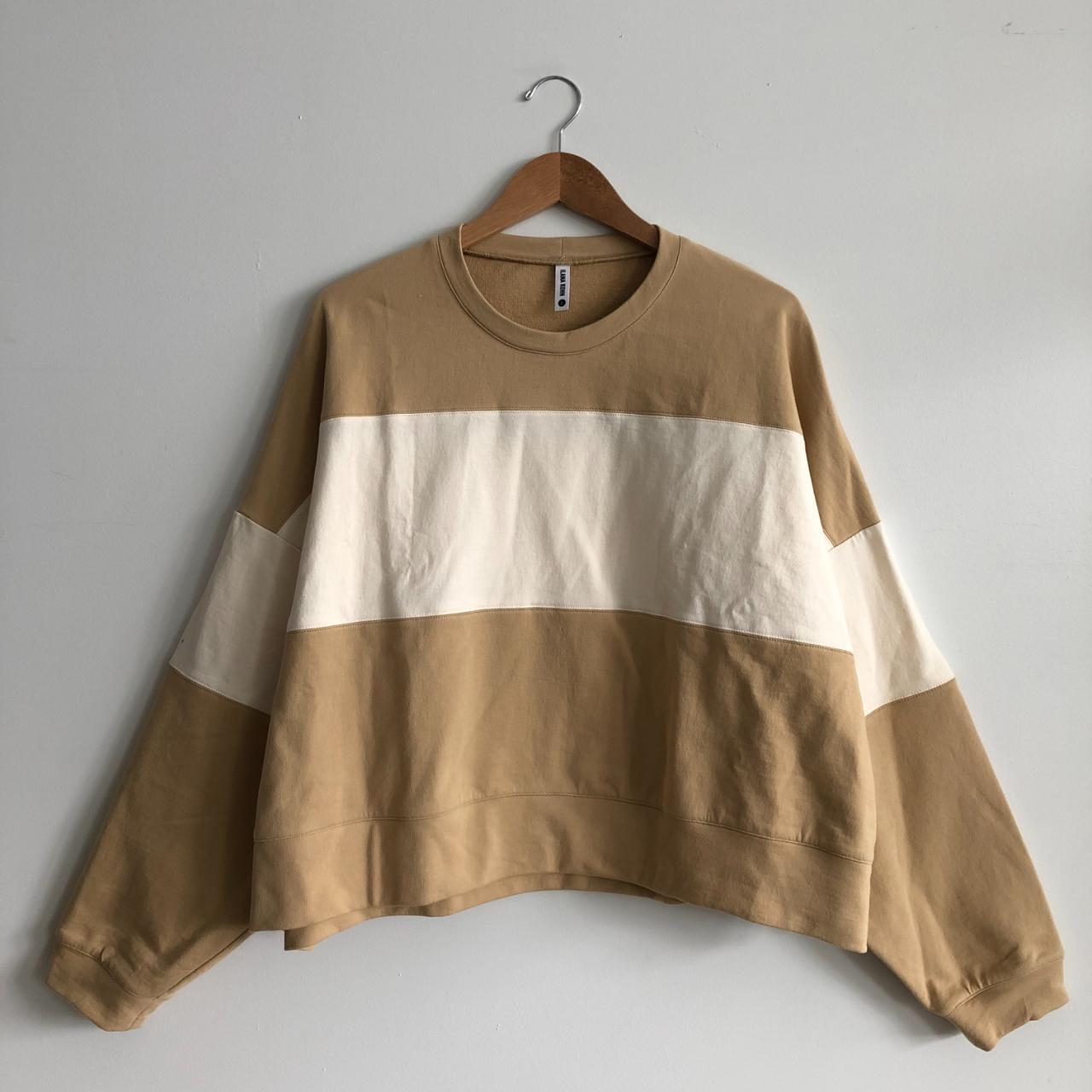 Women's Tan and White Sweatshirt | Depop