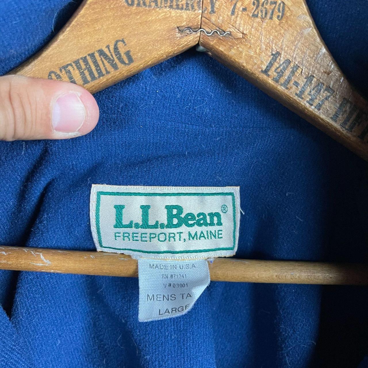 Extremely lightweight LL bean jacket. Perfect for... - Depop