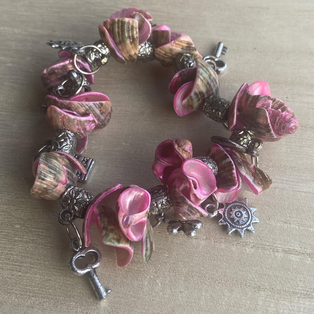 🐚 Pink shell and charm bracelet made with elastic so... - Depop