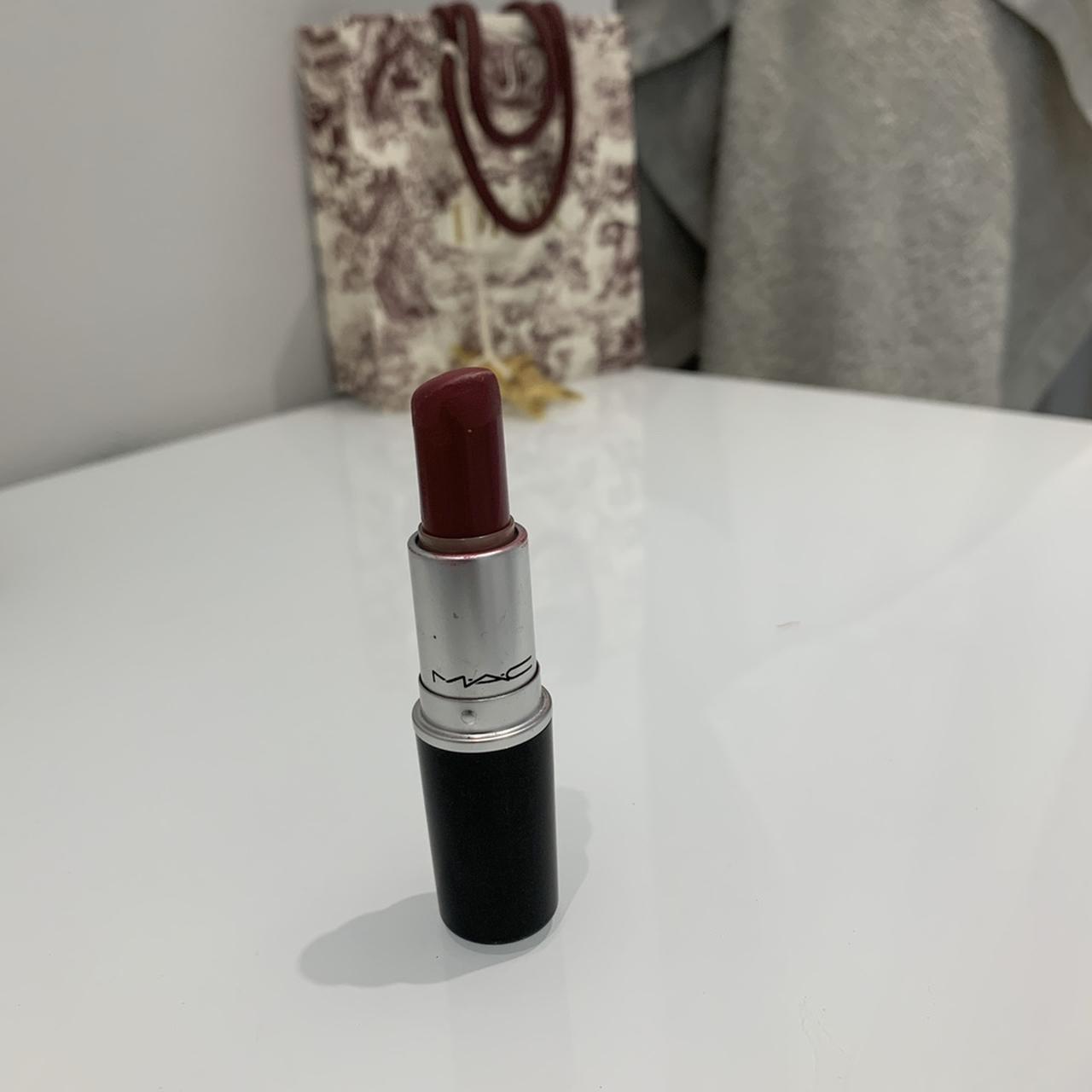 Mac lipstick in shade captive - Depop
