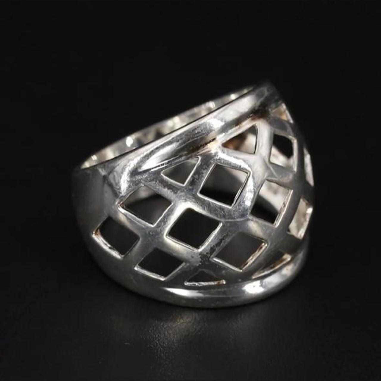 VTG Sterling Silver - Openwork Diamond Tapered Band... - Depop