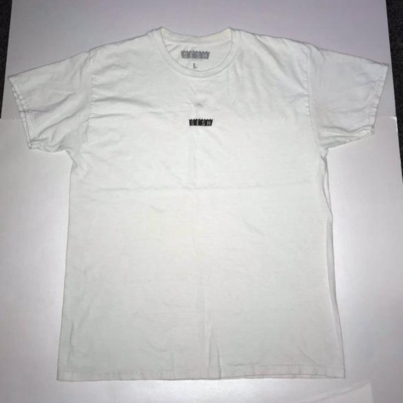 White Team Sesh printed logo T-shirt 8/10 condition... - Depop