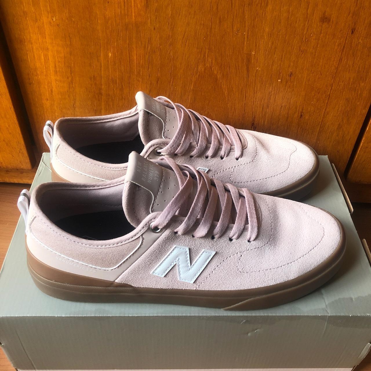 New Balance Men's Pink Trainers | Depop