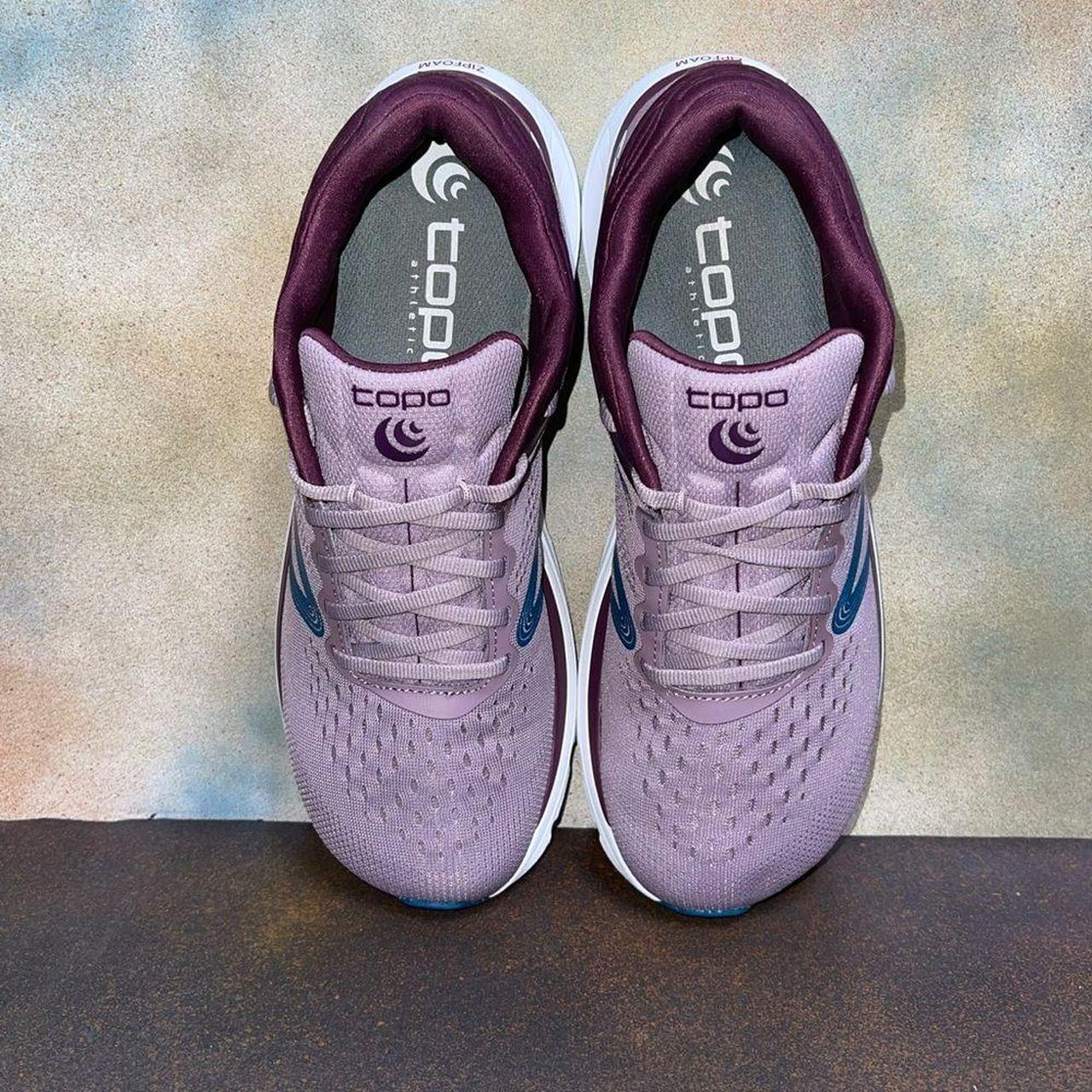 Topo Magnify 4 Women's Running Shoes. Size 9M These... - Depop