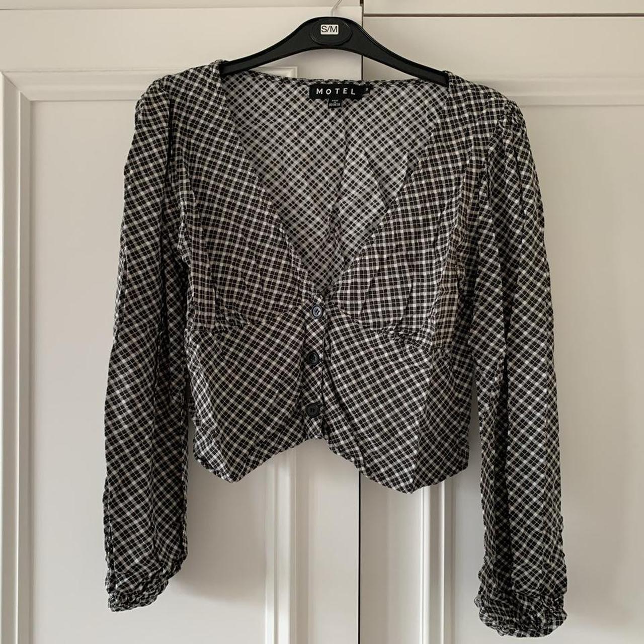 Motel Rocks cropped gingham ballon sleeve blouse.... - Depop