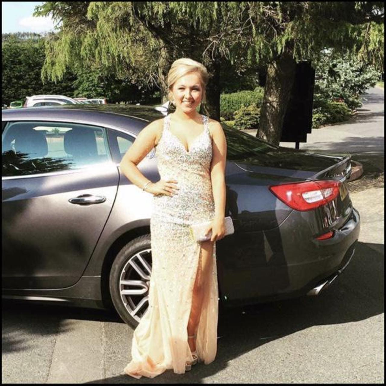 GORGEOUS Lilian Rose Boutique fully covered diamond... - Depop